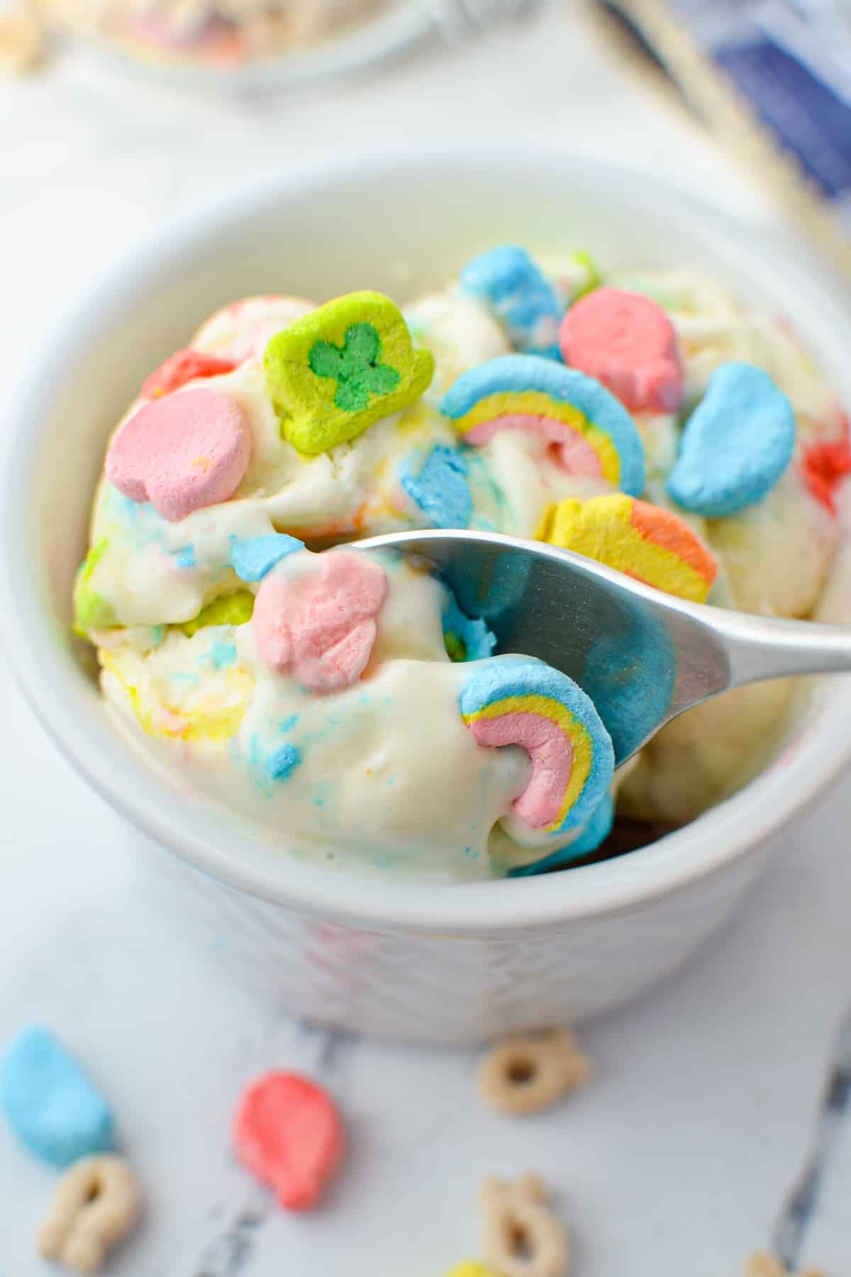 Lucky Charms Ice Cream (No Churn Recipe) - Dash for Dinner
