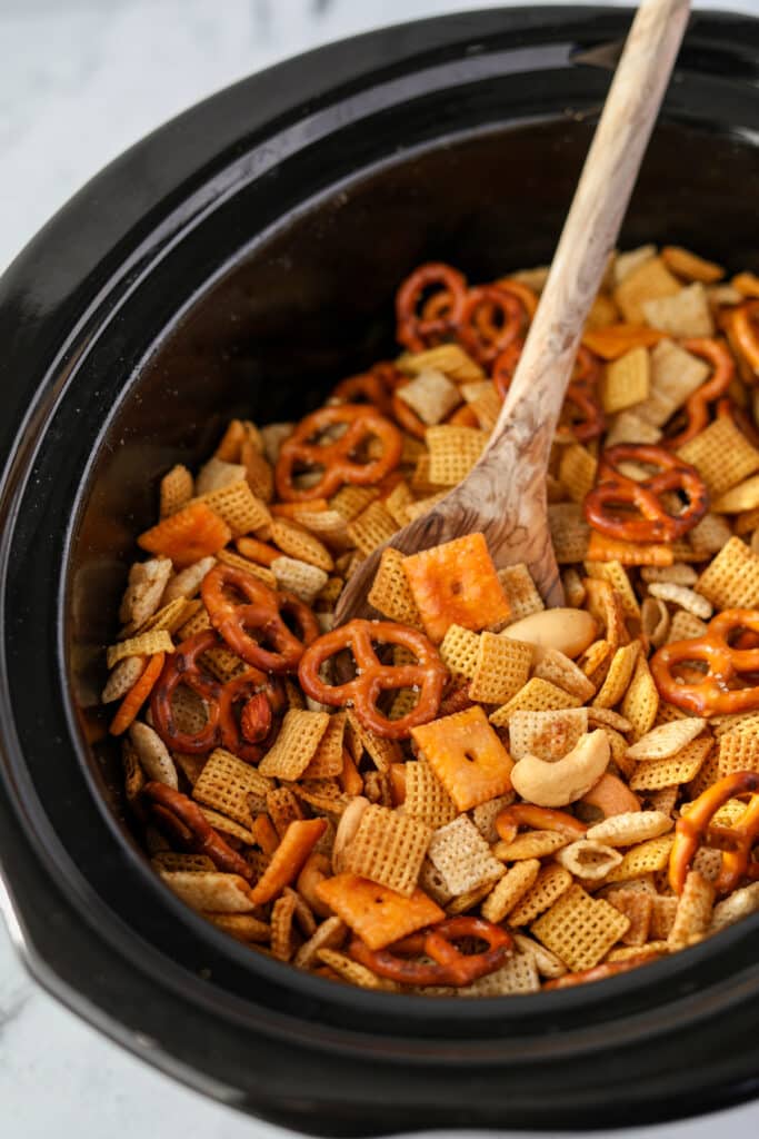 Crock Pot Chex Mix - Dash for Dinner