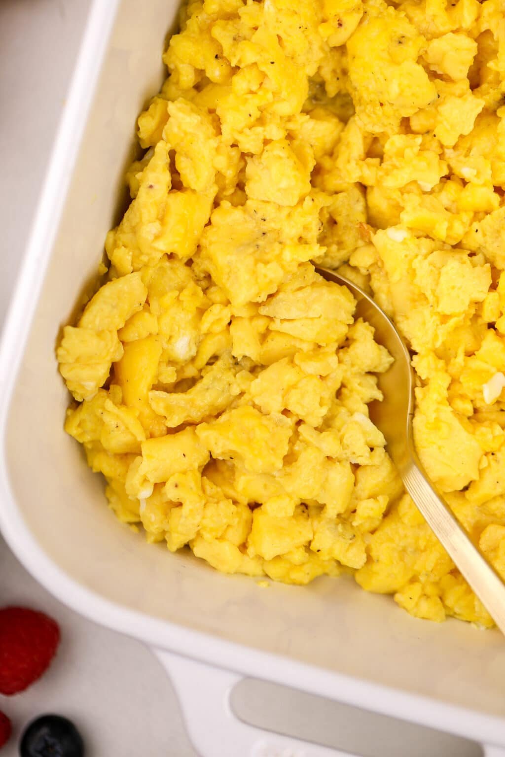 Fluffy Baked Scrambled Eggs (Easy Recipe for a Crowd) - Dash for Dinner