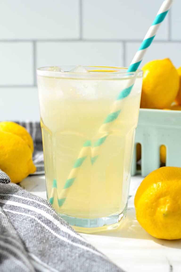 Single Serving Lemonade (Quick and Easy) - Dash for Dinner